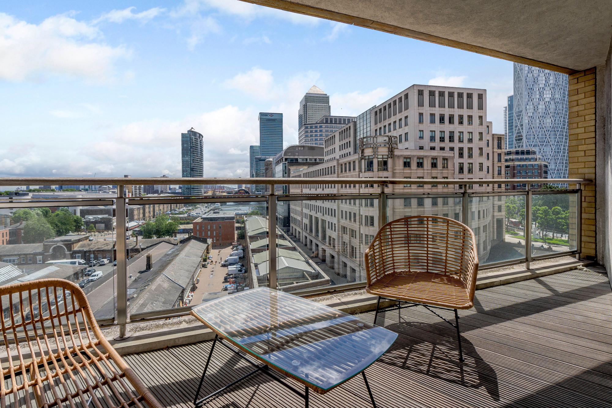 Circus Apartments New Build Developments For Sale | Canary Wharf ...